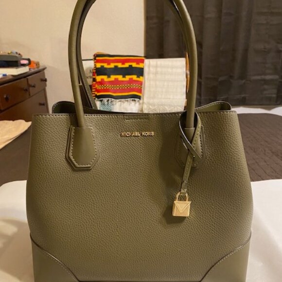 Michael Kors | Bags | Michael Kors Olive Green Mercer Gallery Tote Bag Nwt | Poshmark